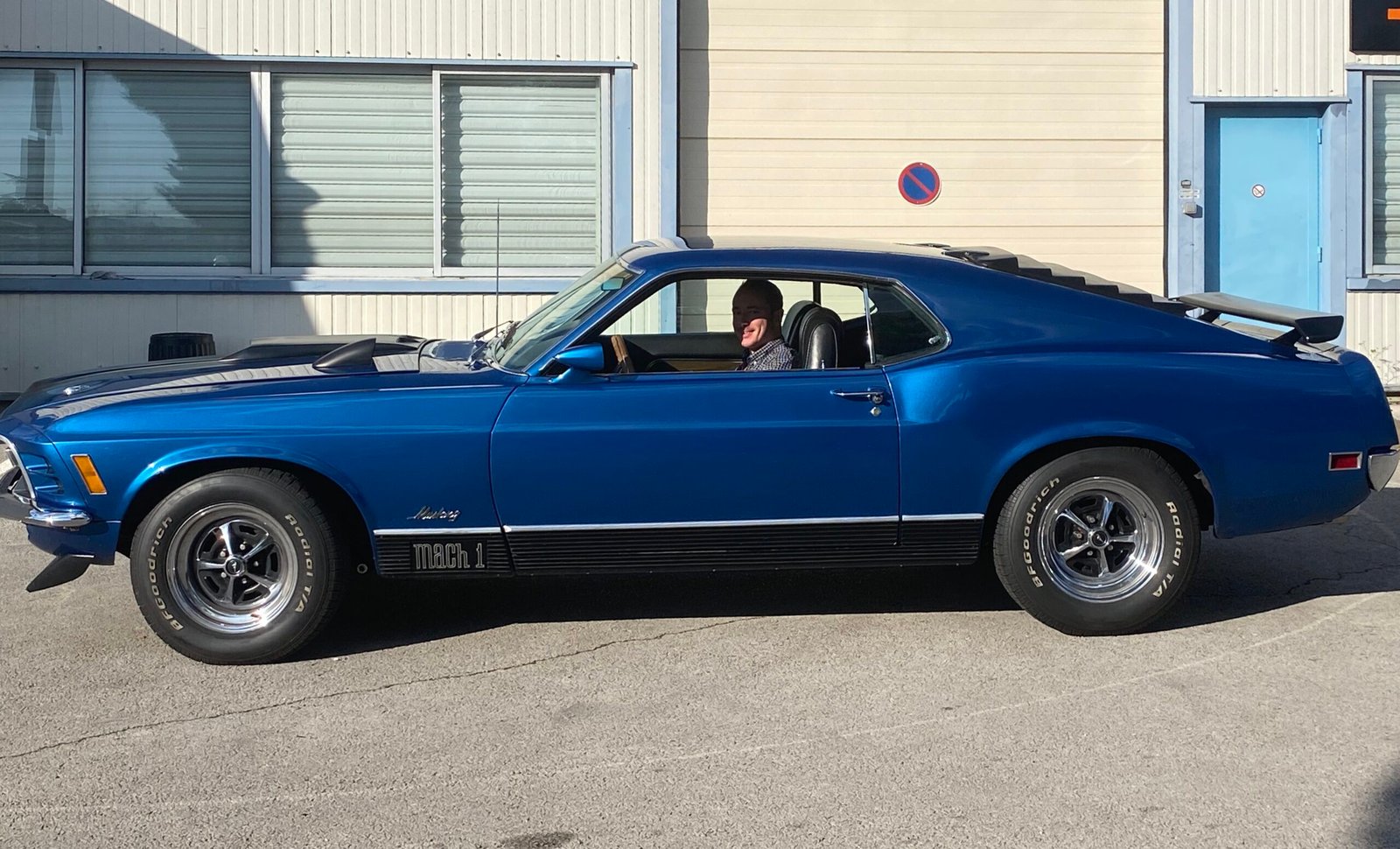 ENTRETIEN AVEC LE VAINQUEUR DE LA MUSTANG DU CONCOURS DE TF1-AUTO/MOTO ...